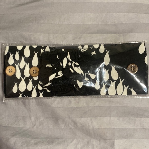 Fighting Eel | Accessories | Nwt In Package Fighting Eel Black And White Fish Headband And ...